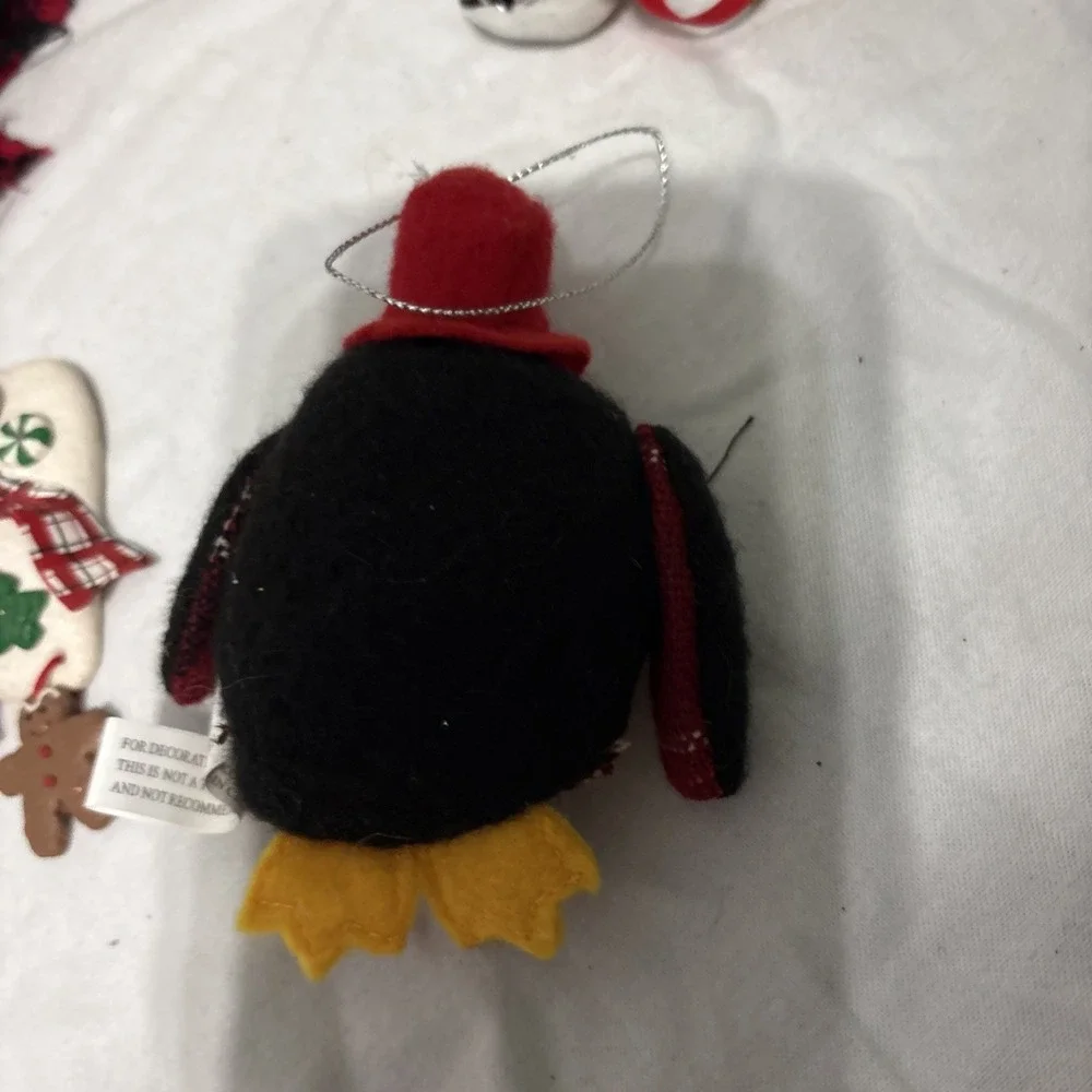 Heart & Hips | Holiday | Snowmen Hat Scarf Composite Christmas Tree ...